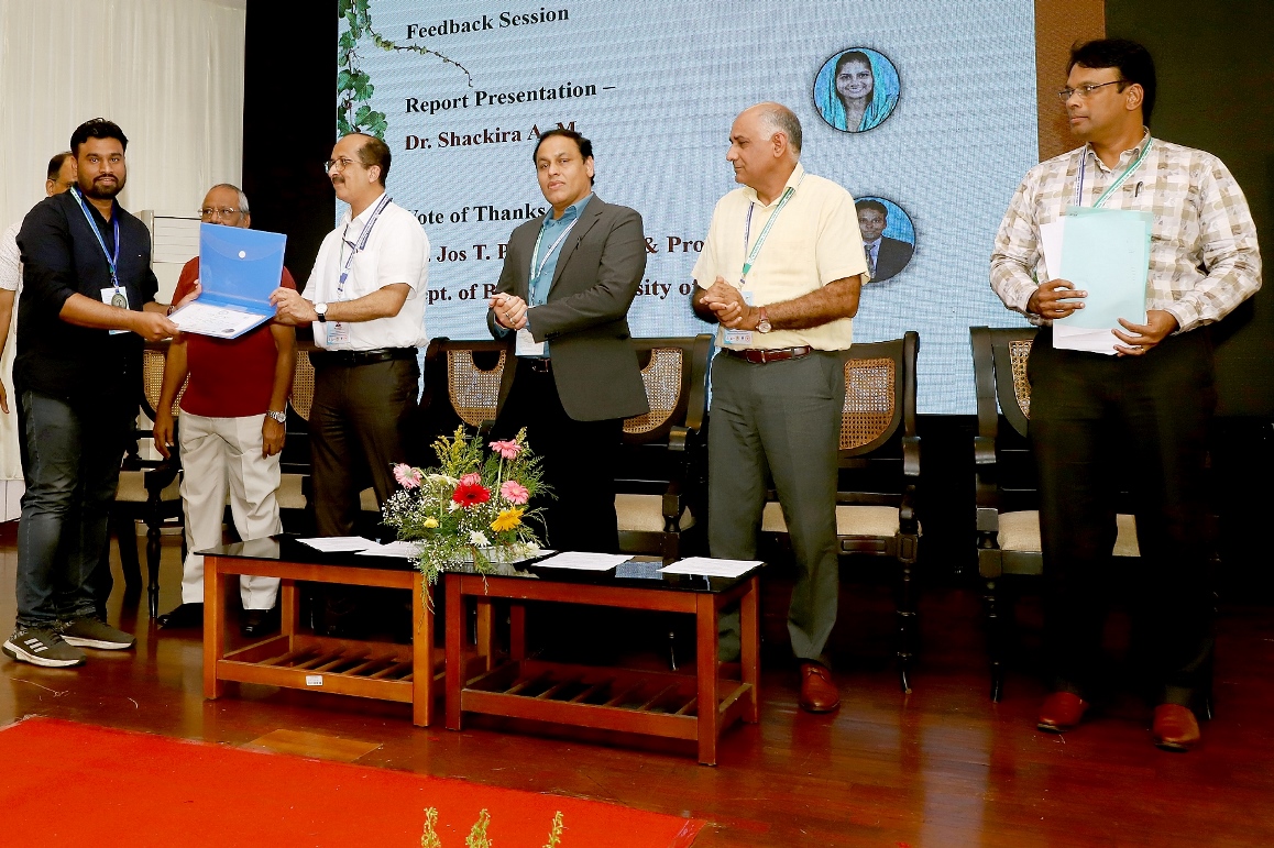 Best poster and oral presentation awards for UoH Scholars