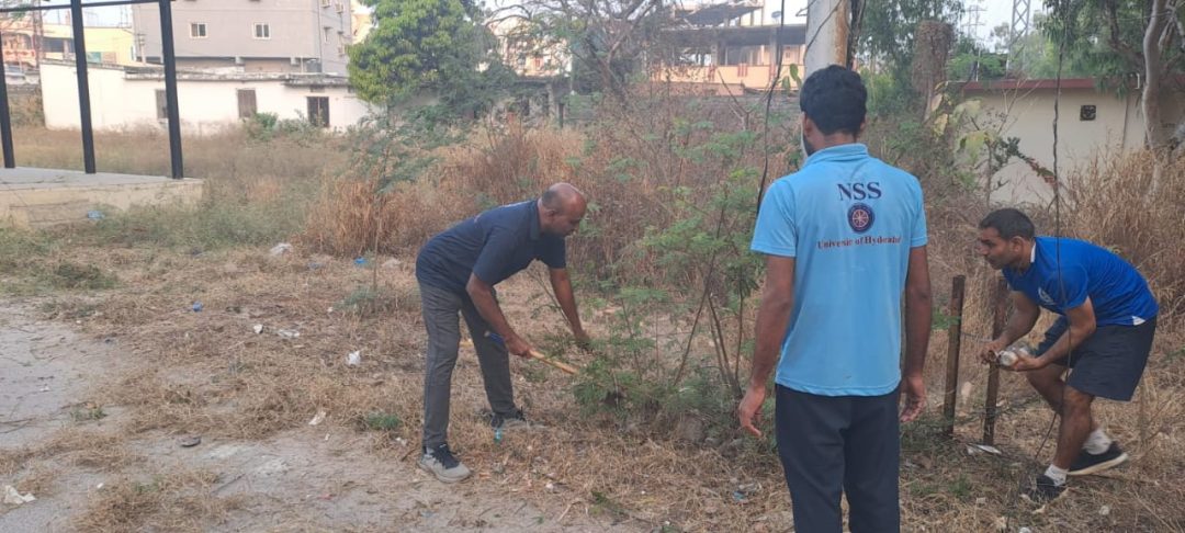 NSS Clean-Up Drive from South Gate to South Campus Circle