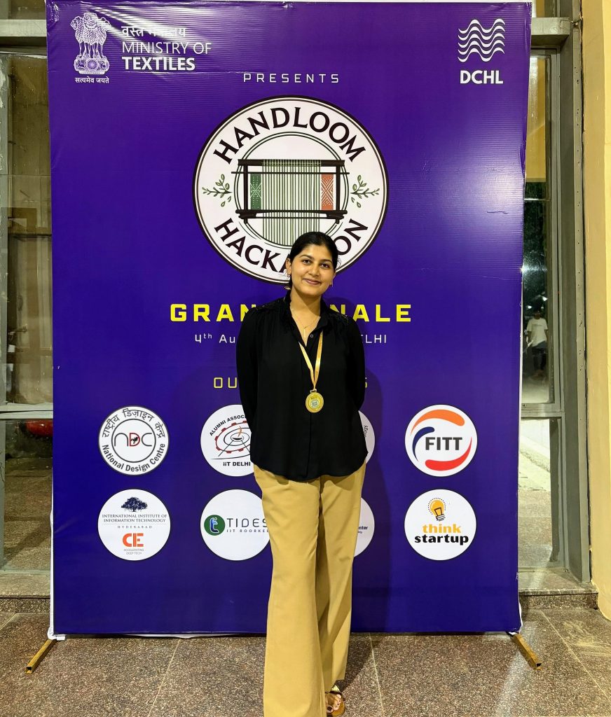 UoH Scholar Wins Big: Diksha Rai Secures 1st Prize in National Handloom ...